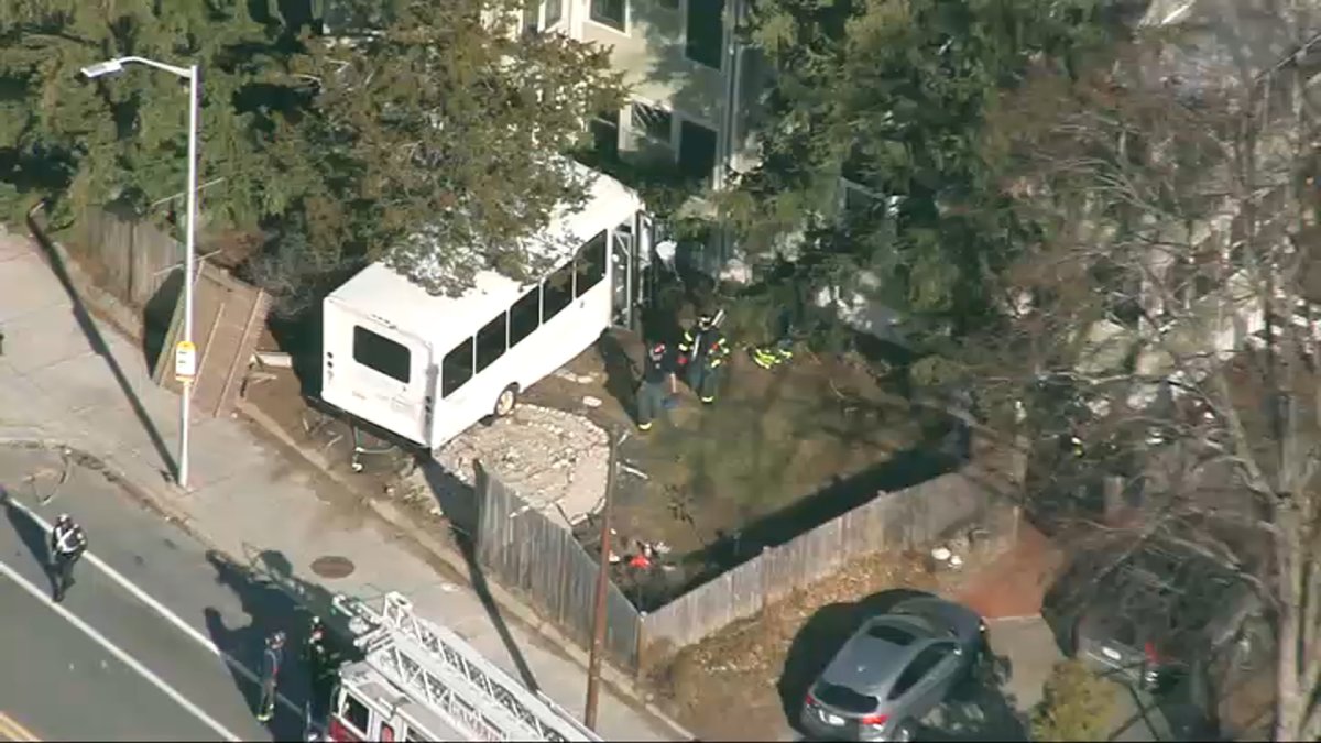 Cambridge MA Bus Crashes Into Building Near Mt. Auburn Hospital – NBC ...