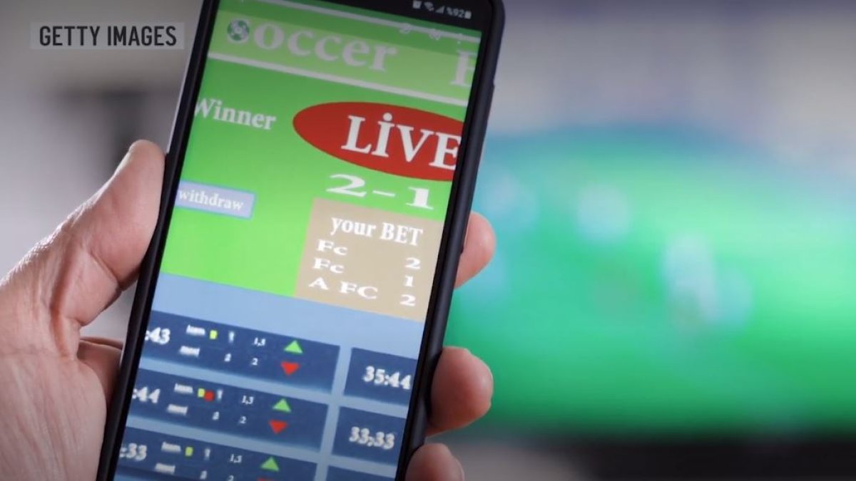 Regulators probe reports of underage sports betting – NBC Boston Regulators probe reports of underage sports betting – NBC Boston