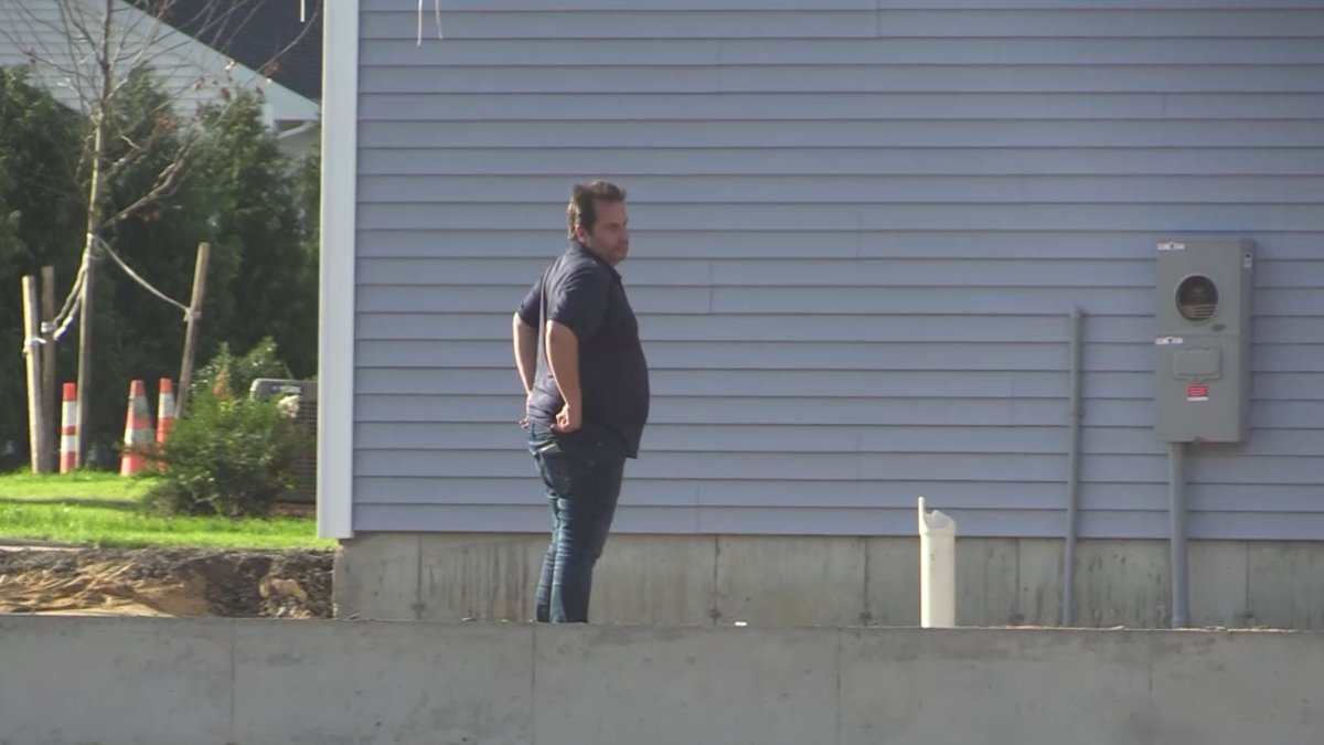 Pool Contractor Steve Docchio Indicted, But Where Is He? – NBC Boston