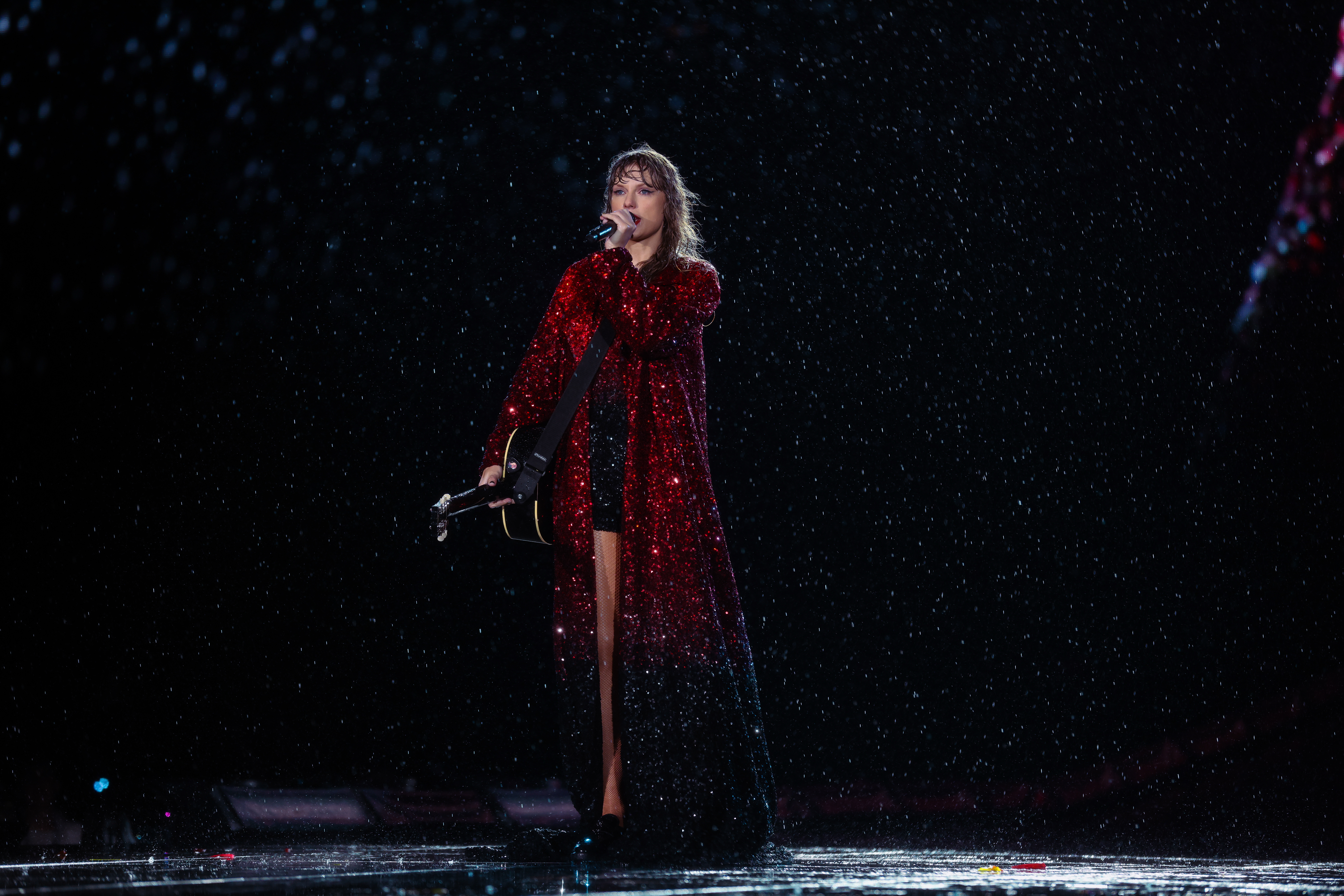PHOTOS: Taylor Swift’s Gillette Stadium Outfits – NBC Boston