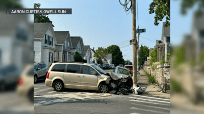 Lowell Crash Injures 4 – NBC Boston