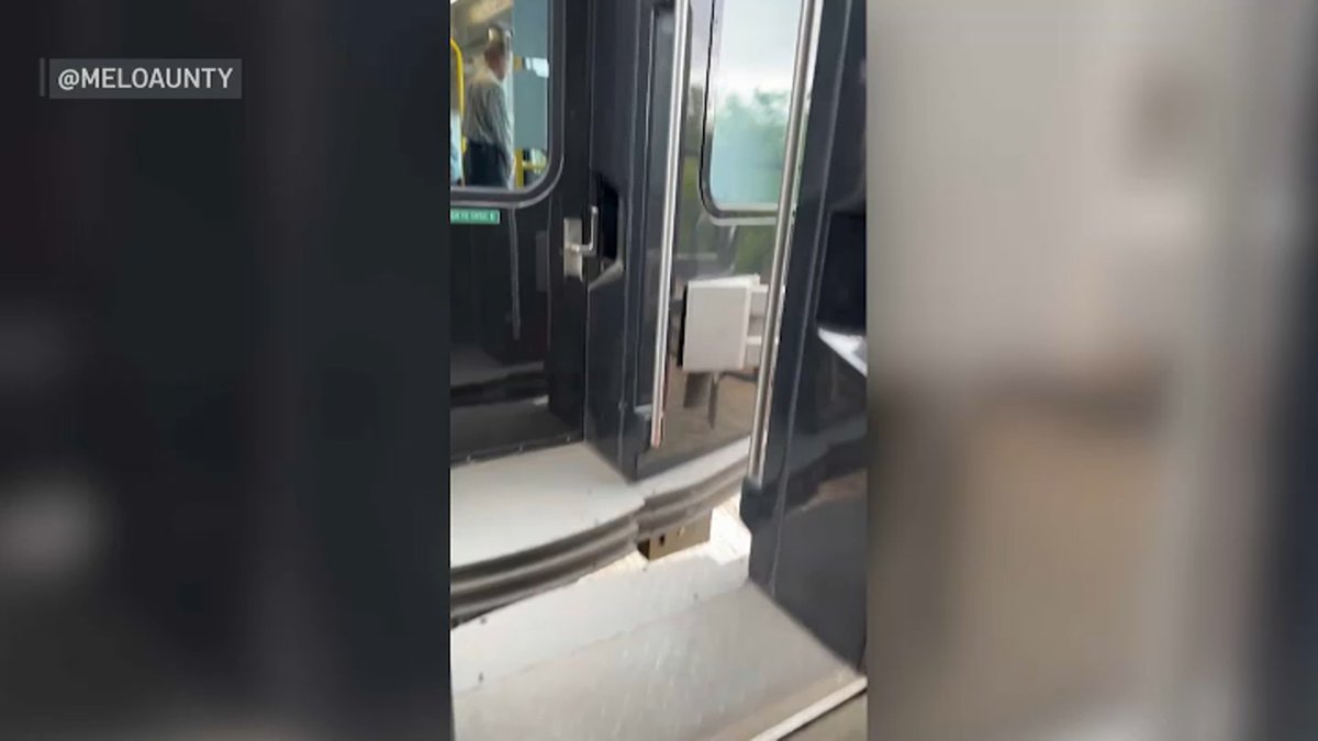 Watch: MBTA Red Line train in motion with end door open – NBC Boston