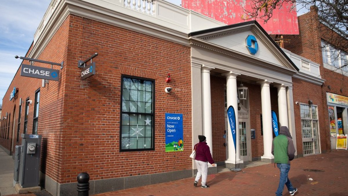 JPMorgan has opened its first branch in Cambridge – NBC Boston