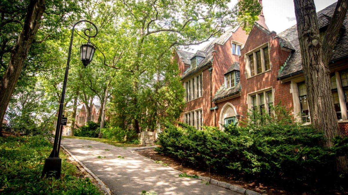 Wellesley College, Tufts University tuition tops $100K a year – NBC Boston