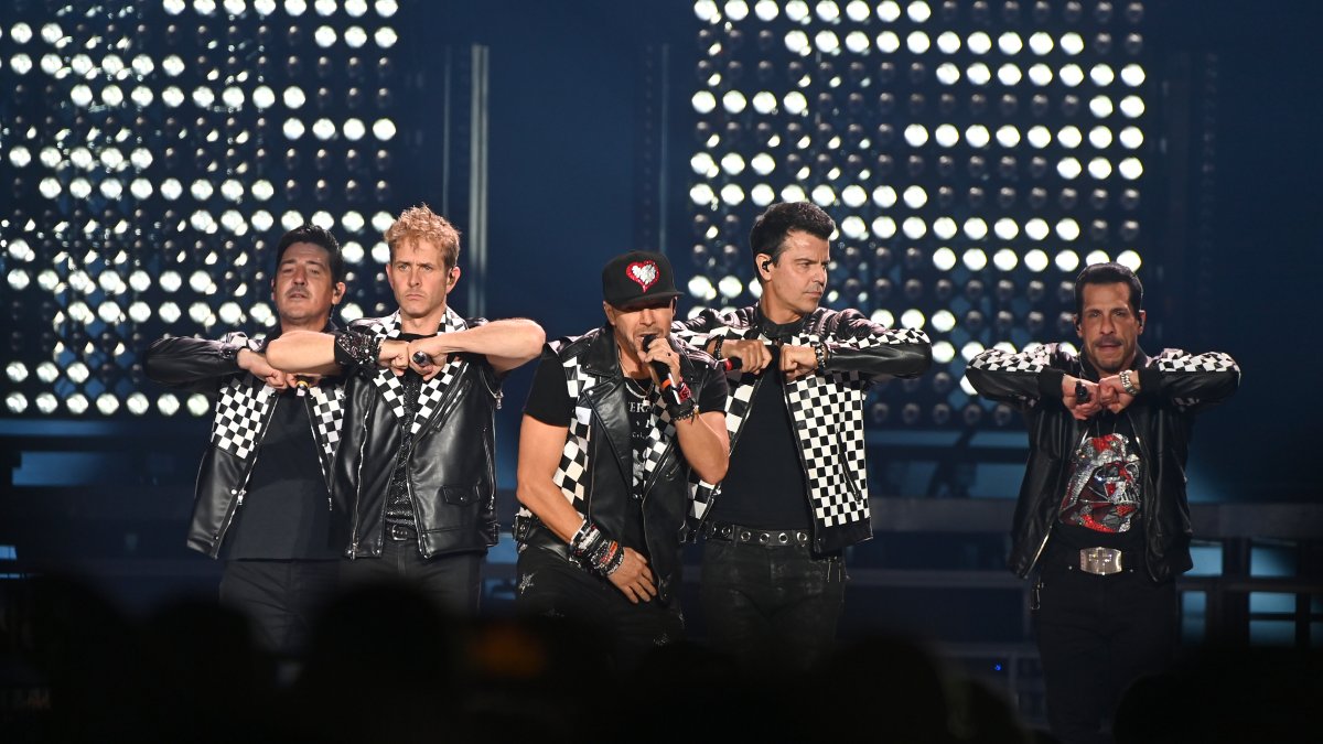 New Kids On The Block bring their 2024 tour to Mansfield – NBC Boston
