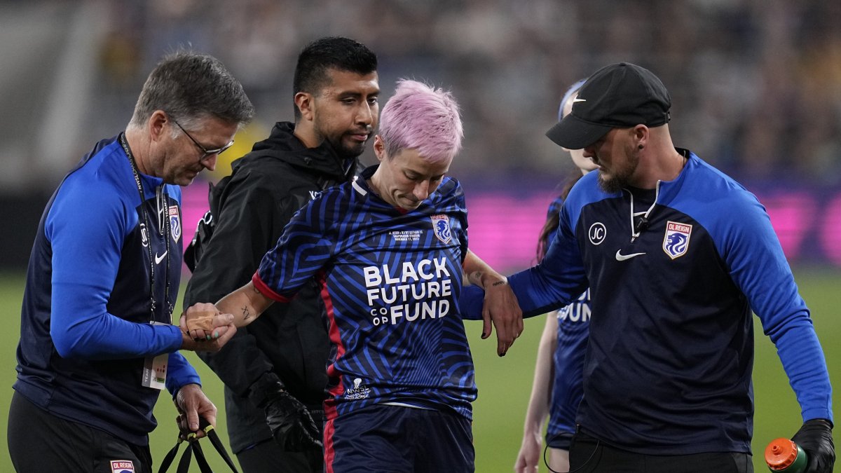 USWNT’s Megan Rapinoe suffers non-contact leg injury in final game ...