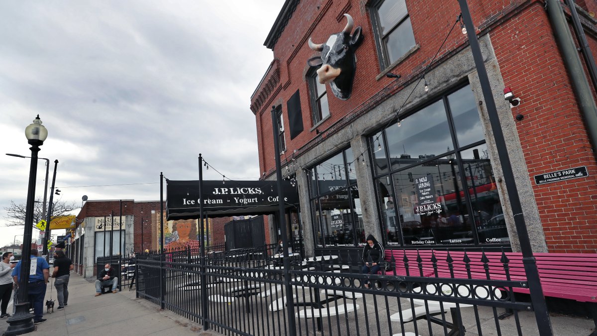 J.P. Licks, Lord Hobo team up for new ‘ice cream stout’ – NBC Boston