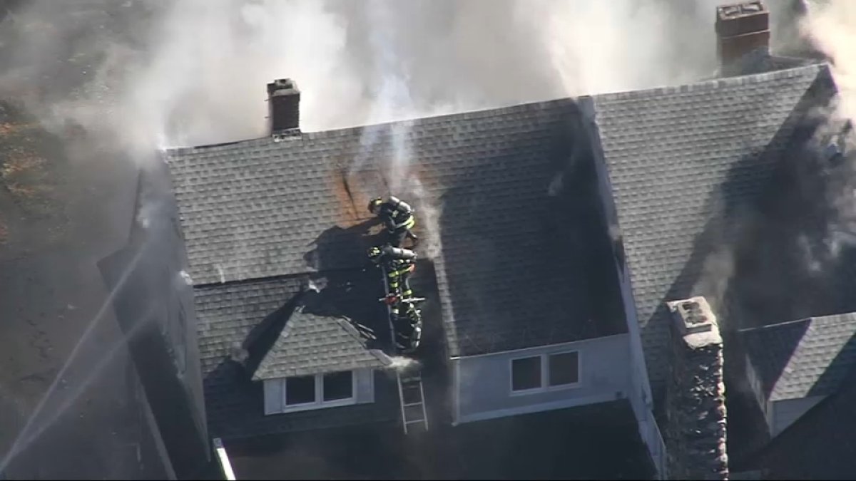 Peabody Ma Fire In A Home On Wheatland Street Nbc Boston