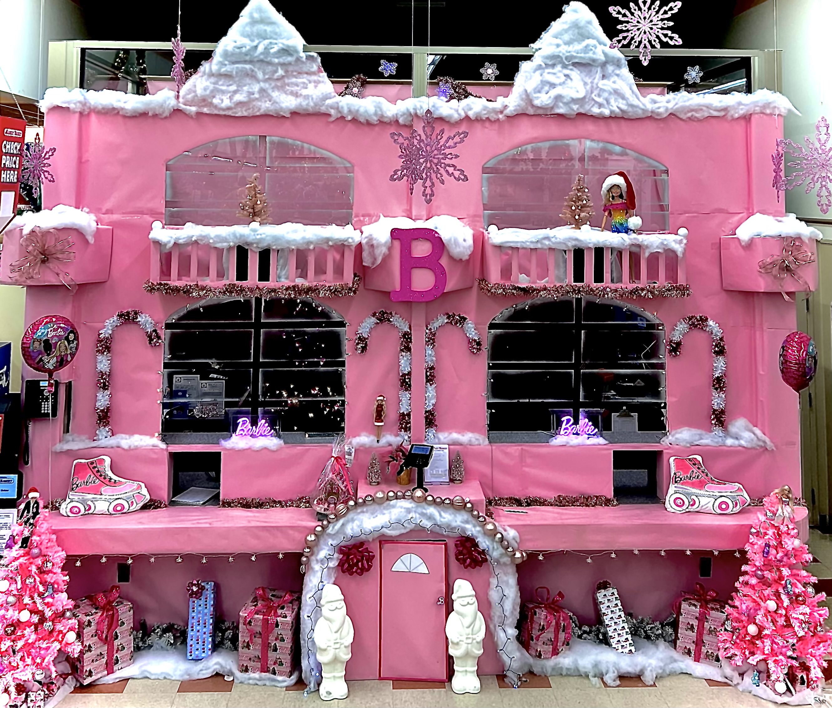 Market Basket customer service counters – NBC Boston