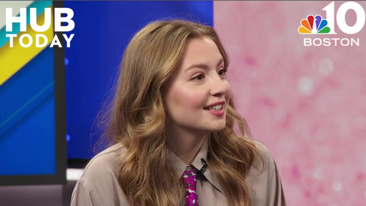 Actress Bebe Wood Dishes On New ‘mean Girls Movie Nbc Boston
