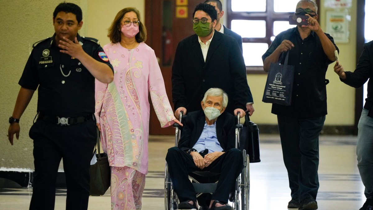 Malaysia Charges Former Minister For Not Declaring Assets Nbc Boston