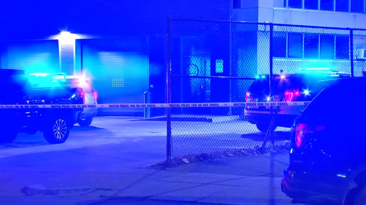 Boston, MA stabbing sends 2 people to the hospital – NBC Boston