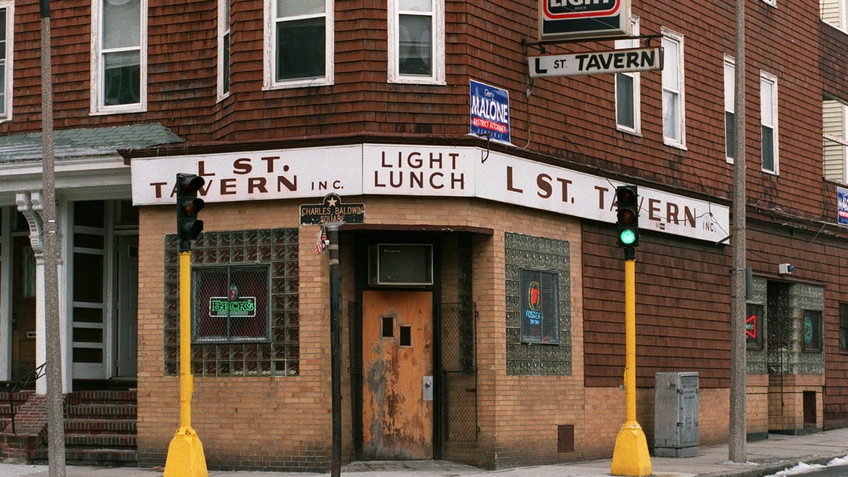 L Street Tavern, South Boston bar featured in ‘Good Will Hunting ...