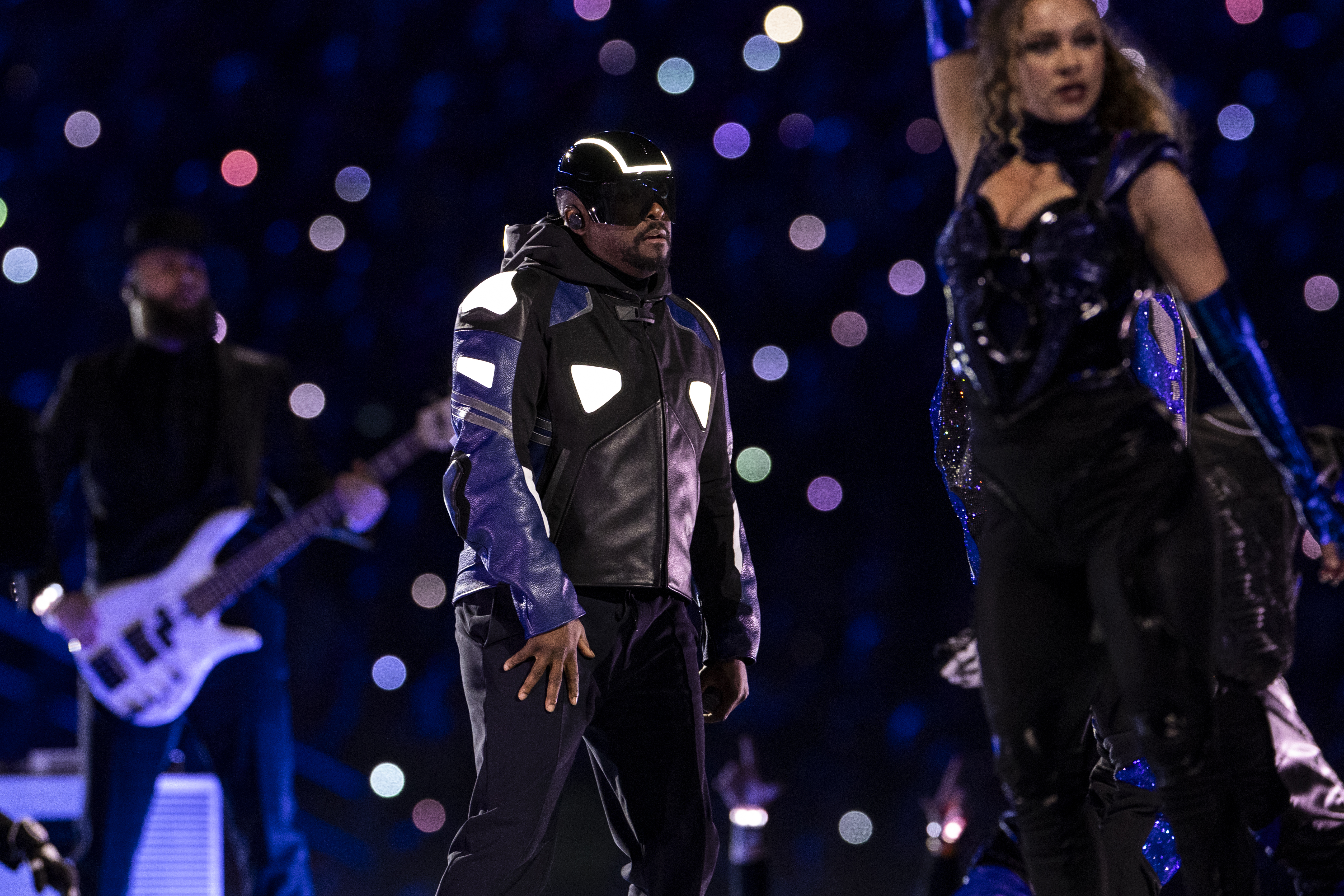 Did Usher get paid for his Super Bowl halftime show? No. Here’s why ...