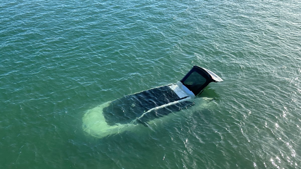 Lynn, Mass. car into ocean – NBC Boston