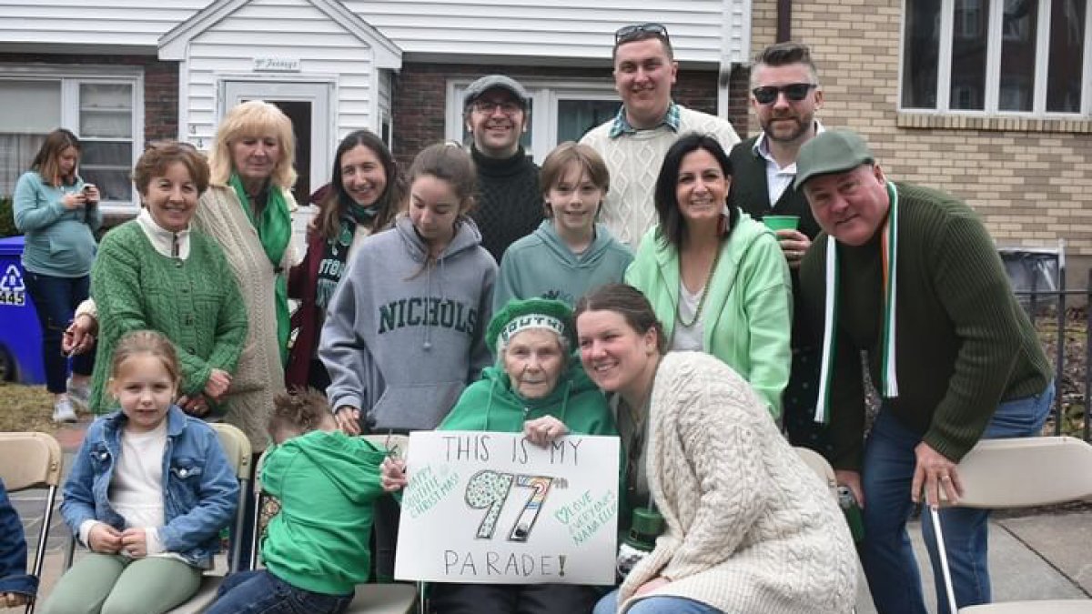 Nana Ellie celebrates her 97th Boston St. Patrick’s Day Parade – NBC Boston