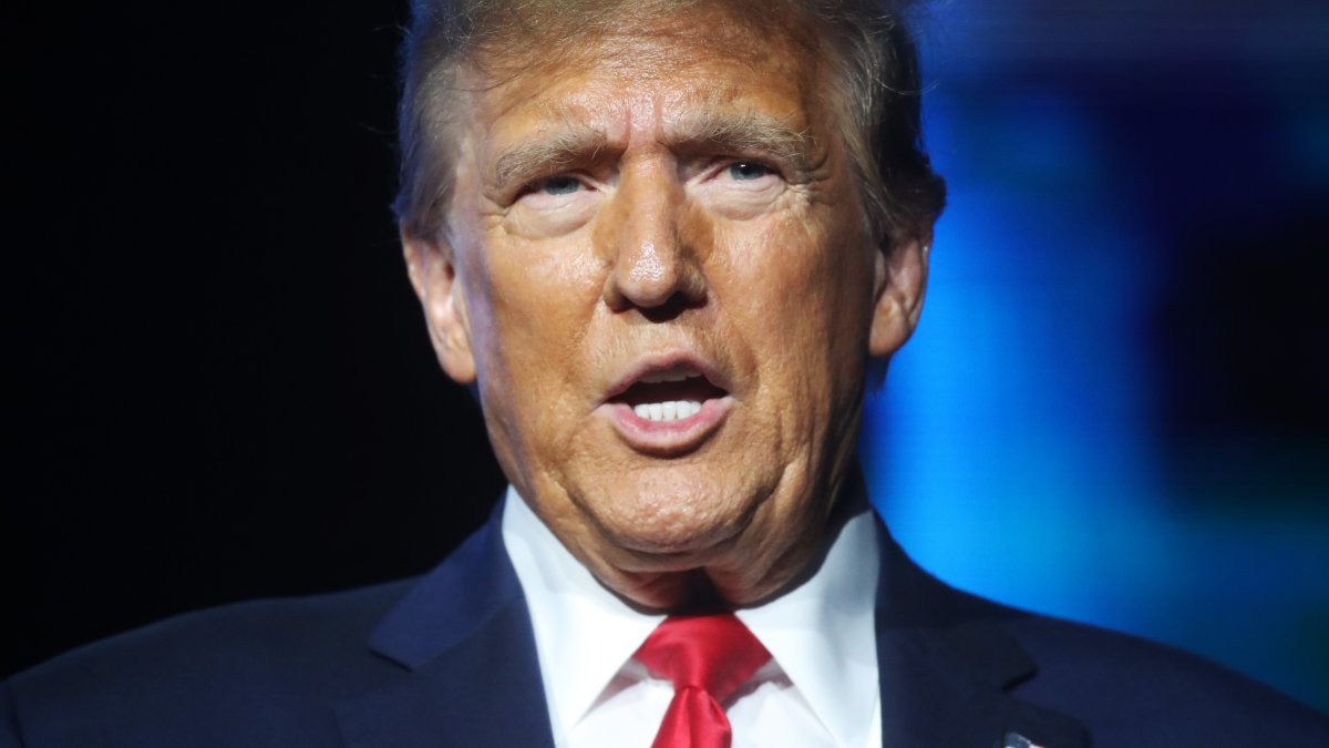 Trump shares video with image depicting Biden tied up in the back of a ... Trump shares video with image depicting Biden tied up in the back of a ...