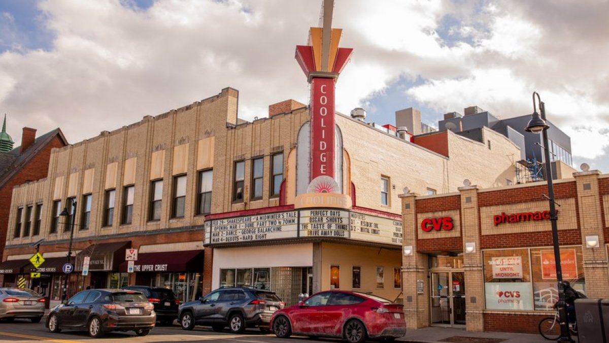 Permitting snag delays Coolidge Corner Theatre opening – NBC Boston