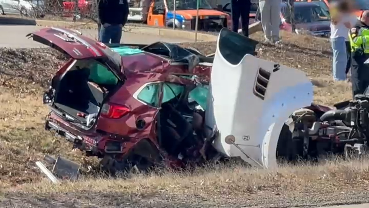 Medfield Crash Sends Woman To Hospital Nbc Boston