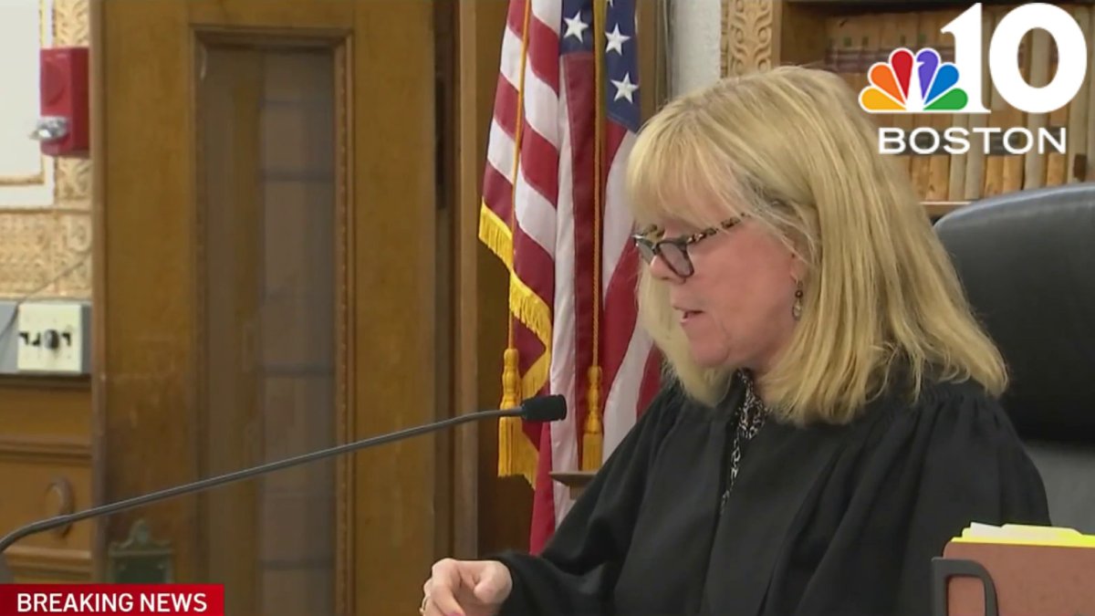 Judge orders 200-foot protest buffer for Karen Read trial – NBC Boston