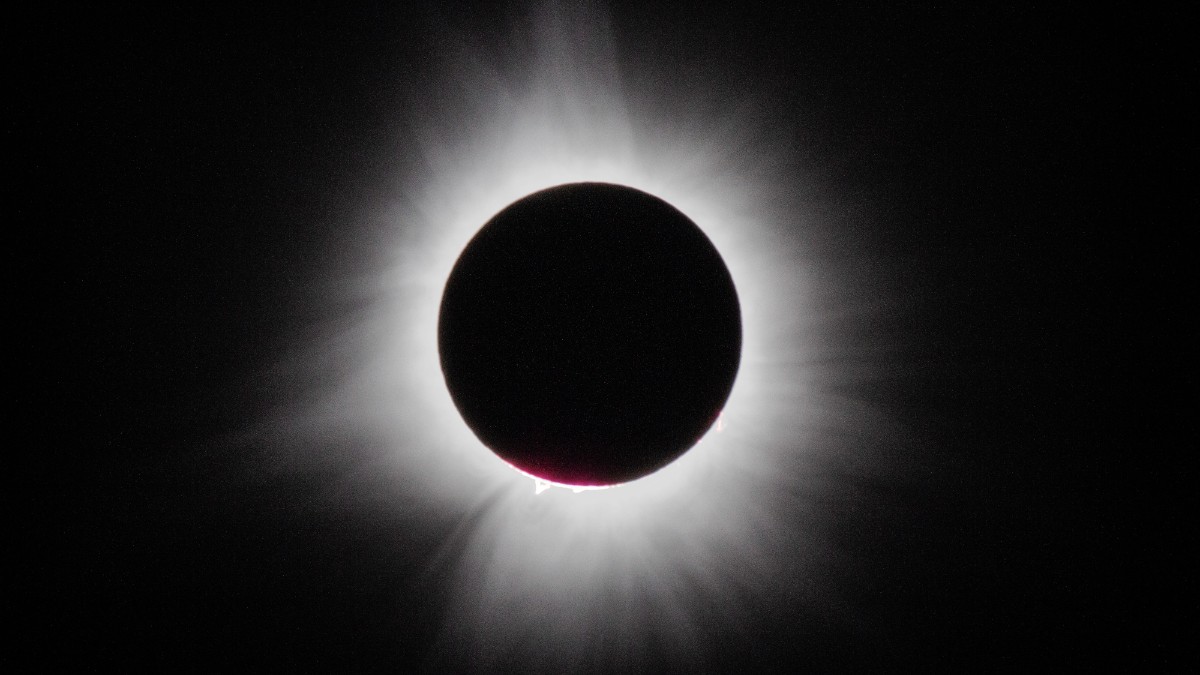 What time is the solar eclipse 2024? Live updates from across New ...