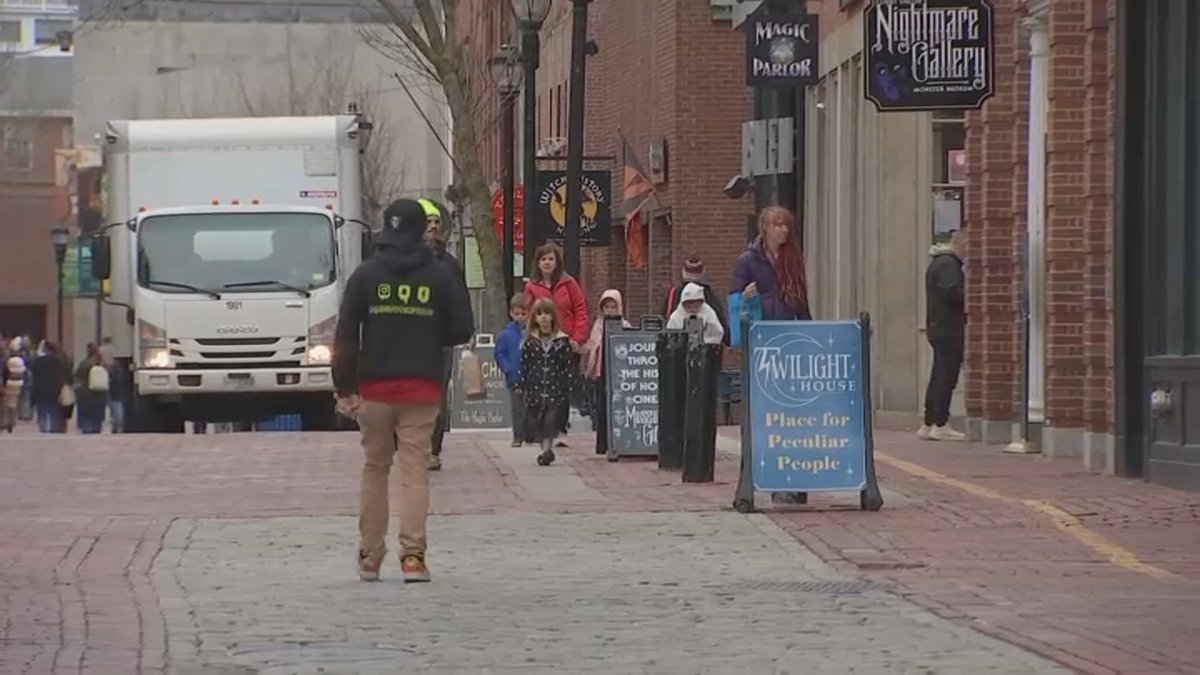 Salem tour guides may have to pay license fee – NBC Boston