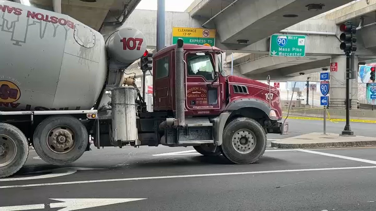 Deadly Boston crash: Cement truck kills man in wheelchair under I-93 ...
