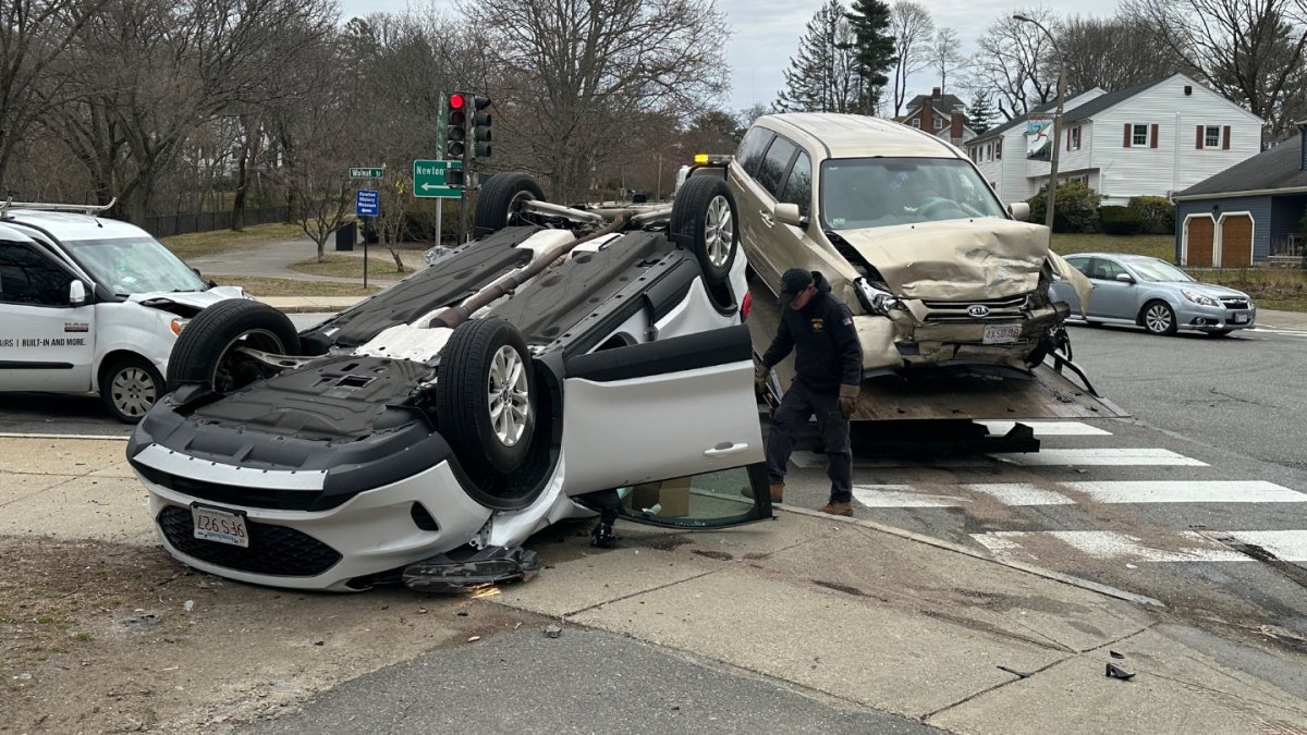 Newton MA crash damages 2 vehicles, no injuries reported – NBC Boston