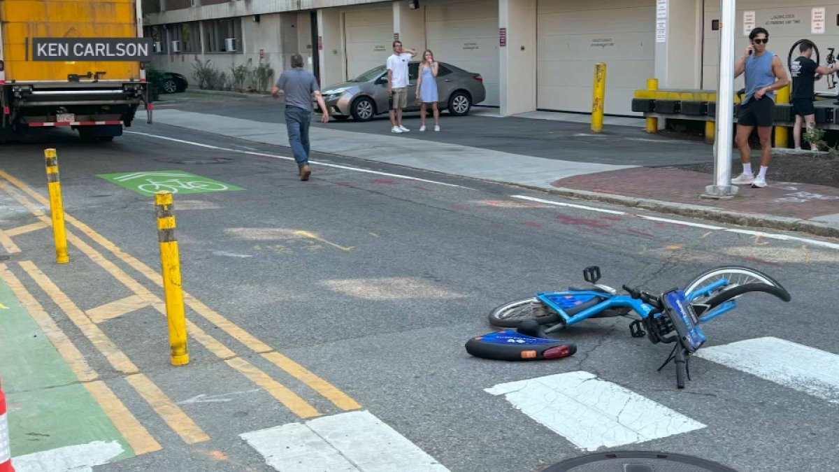 Bicyclist killed in crash with box truck in Cambridge – NBC Boston