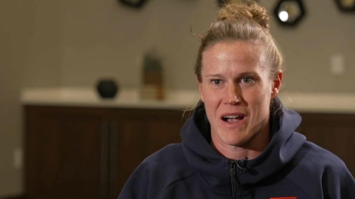 Uswnt Goalie Alyssa Naeher Interview Soccer Star On Ct Boston Roots