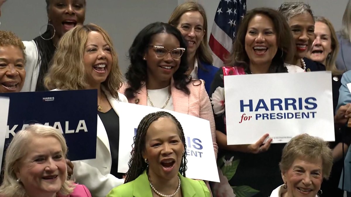 ‘The antithesis of Donald Trump’: Democratic congresswomen endorse ...