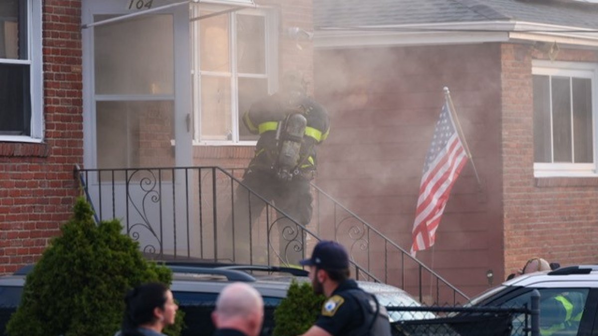 Revere MA fire leaves man dead – NBC Boston