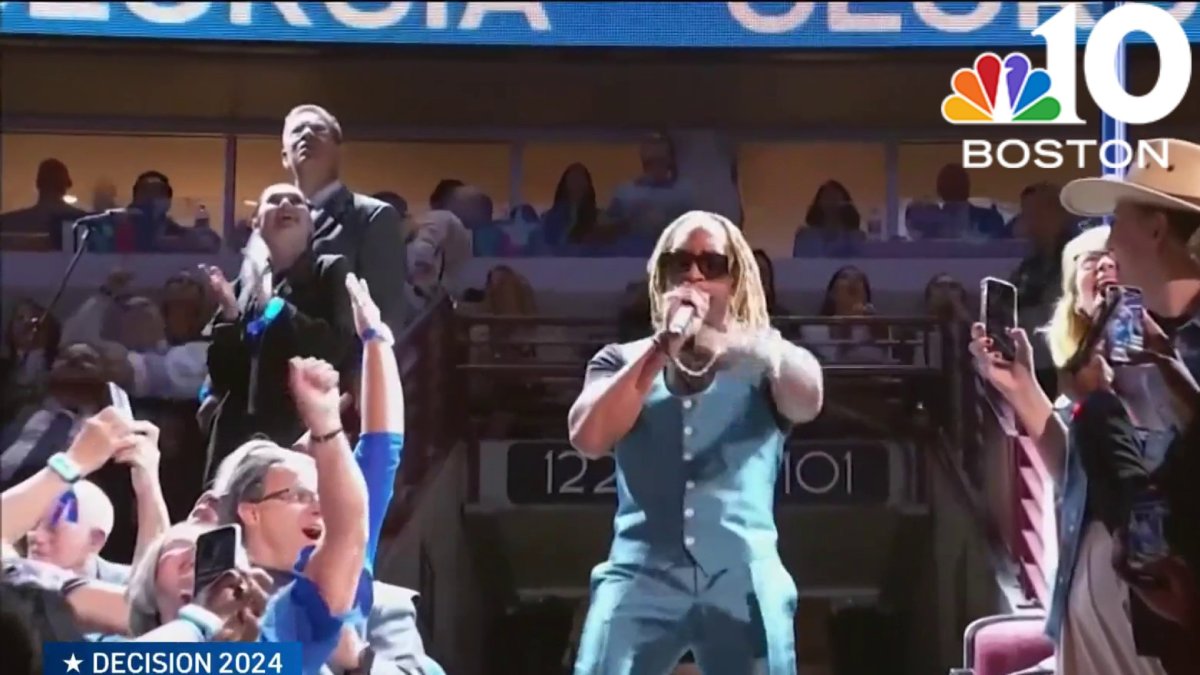 DNC Night 2 brought good ‘vibes’ — how is it reaching young people ...