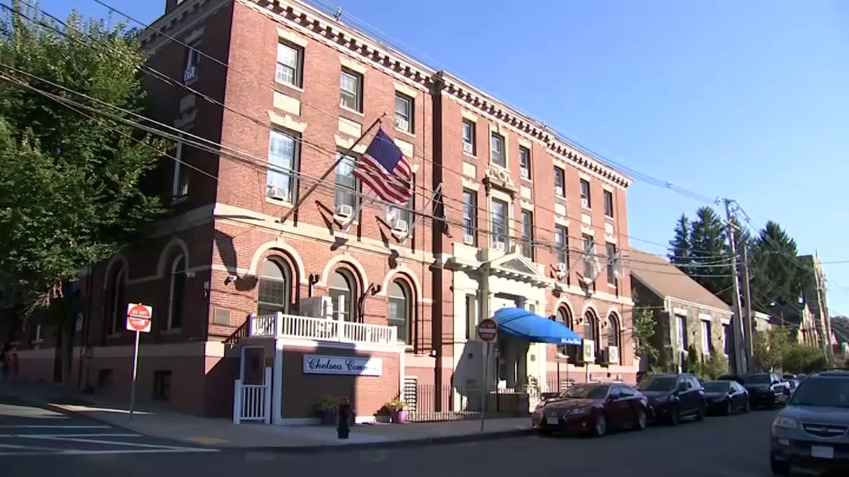 Chelsea police: Man bites off part of officer’s ear – NBC Boston