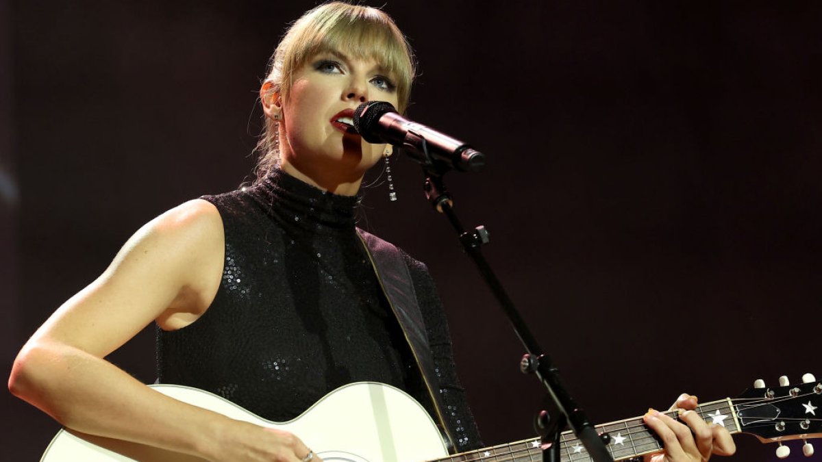 Taylor Swift breaks silence after foiled terror plot in Vienna – NBC Boston