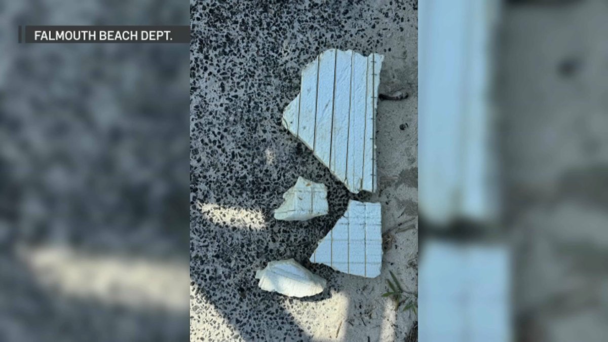 VIneyard Wind turbine blade debris appearing on Cape beaches – NBC Boston