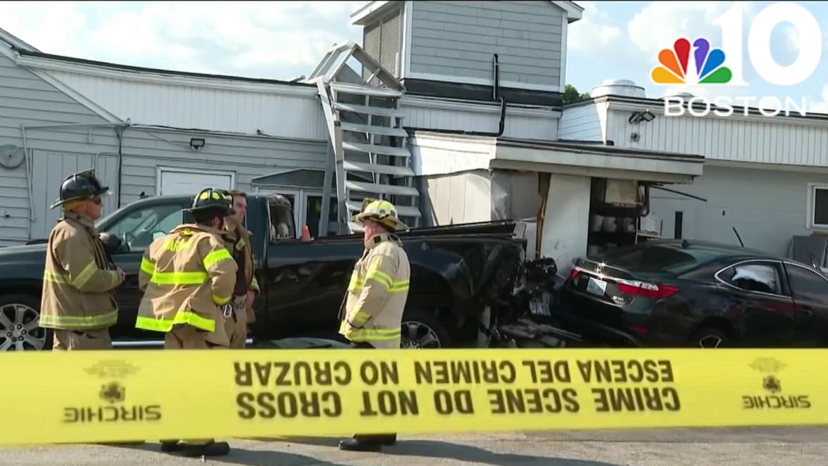 Car crashes into parked cars and restaurant, rupturing gas line in ...