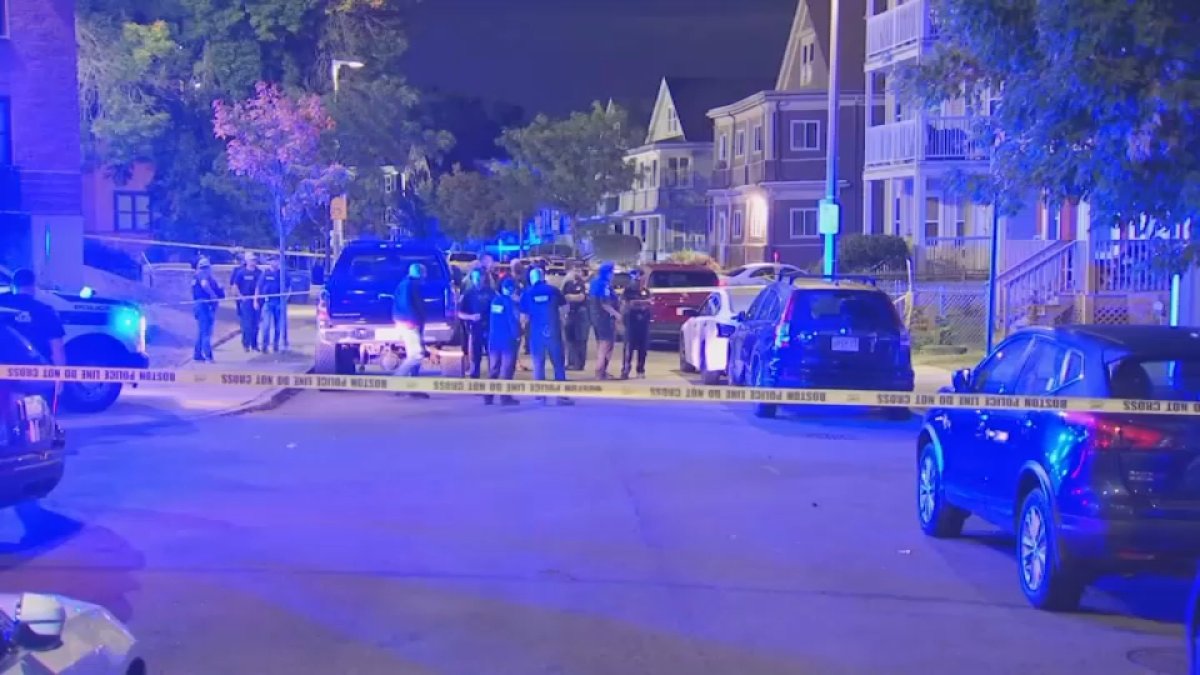 Dorchester shooting: Mom, toddler hurt, Boston police hunt for shooter ...