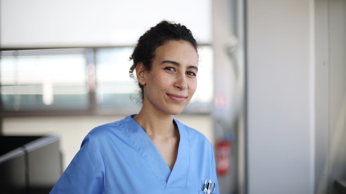 4 side hustles for nurses: One can pay as much as $431 per hour – NBC ...
