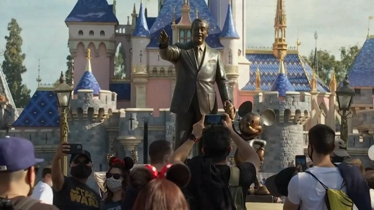 What is Disney’s Lightning Lane Premier Pass? – NBC Boston