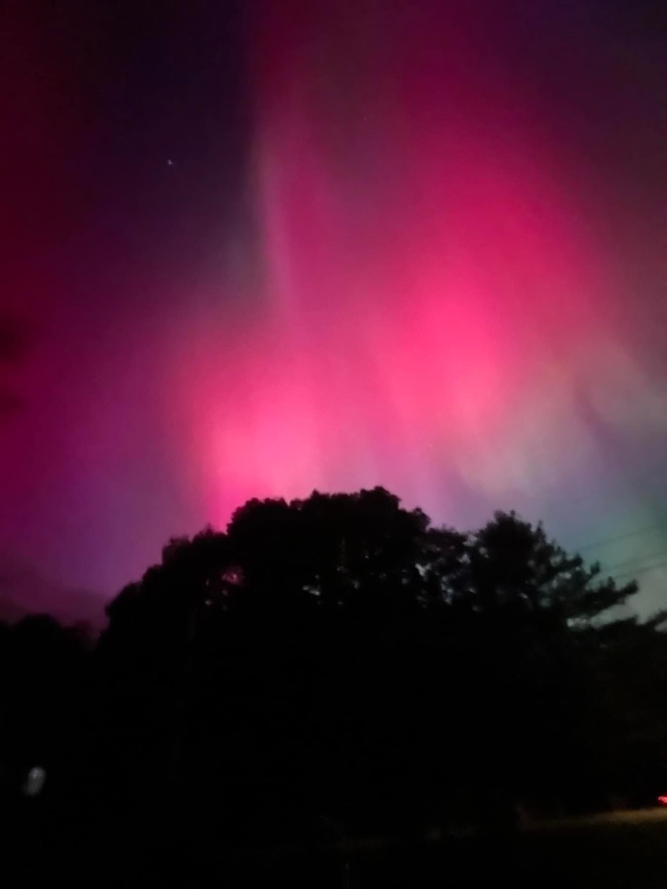 Northern lights photos from Mass., NH – NBC Boston