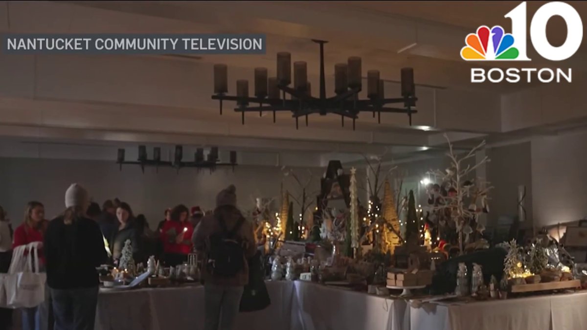 Power outage hits Nantucket during Christmas Stroll – NBC Boston