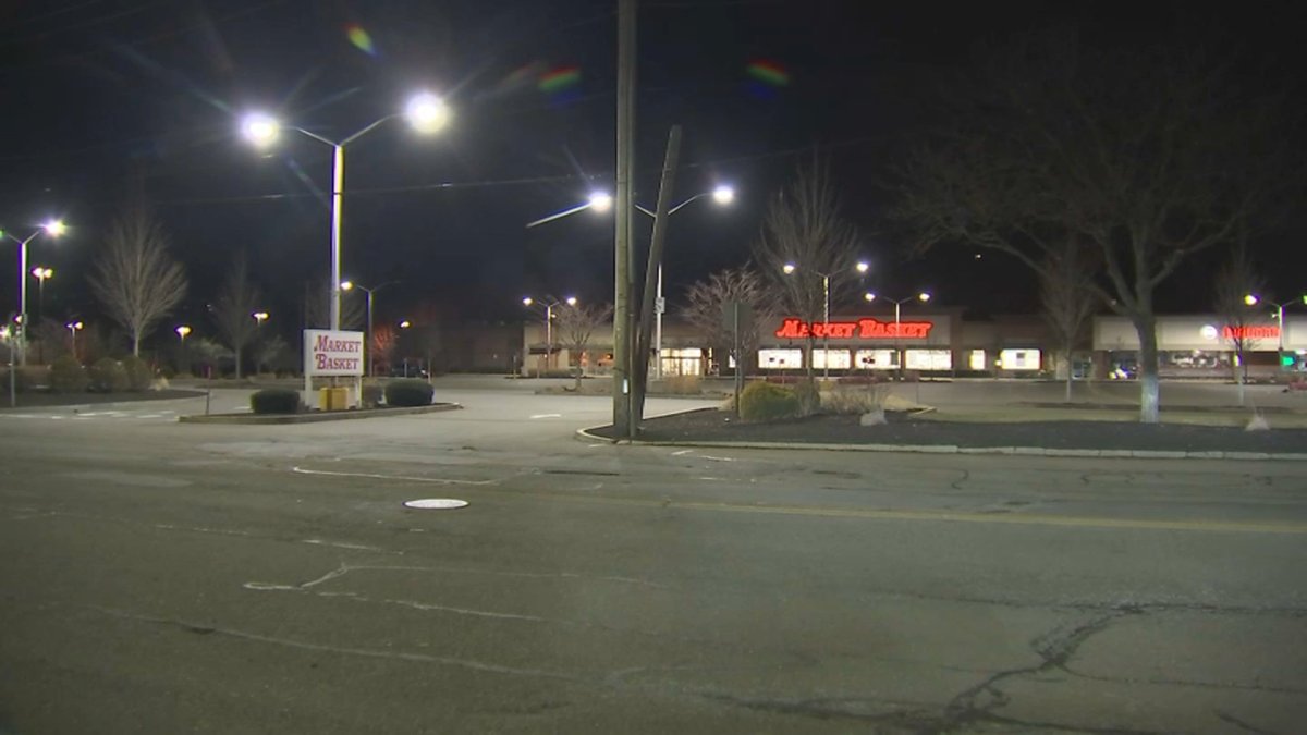 Leominster pedestrian crash leaves teen dead – NBC Boston