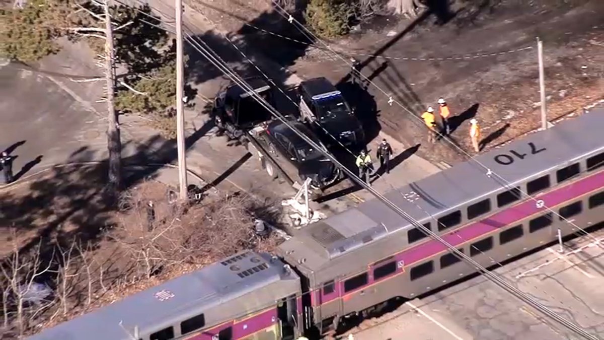 MBTA Commuter Rail collides with car at railroad crossing in Canton ...