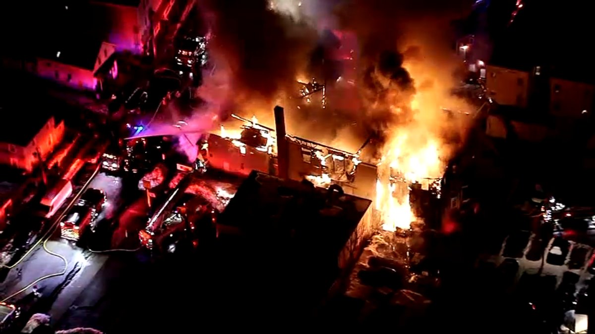 Massive fire burns in Lynn, MA Friday night: Updates, Video – NBC Boston