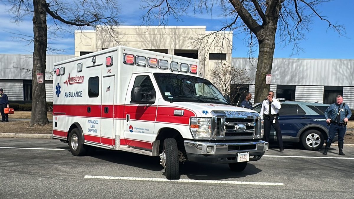 Fight outside Cambridge District Court in Medford leaves 1 stabbed ...