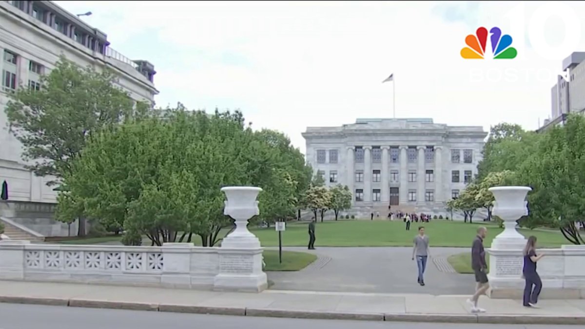 Former Harvard morgue manager will plead guilty in stolen human body ...