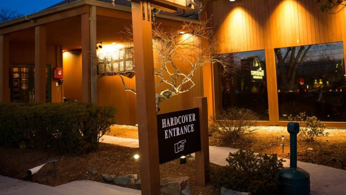The Hardcover Restaurant in Danvers is closing – NBC Boston
