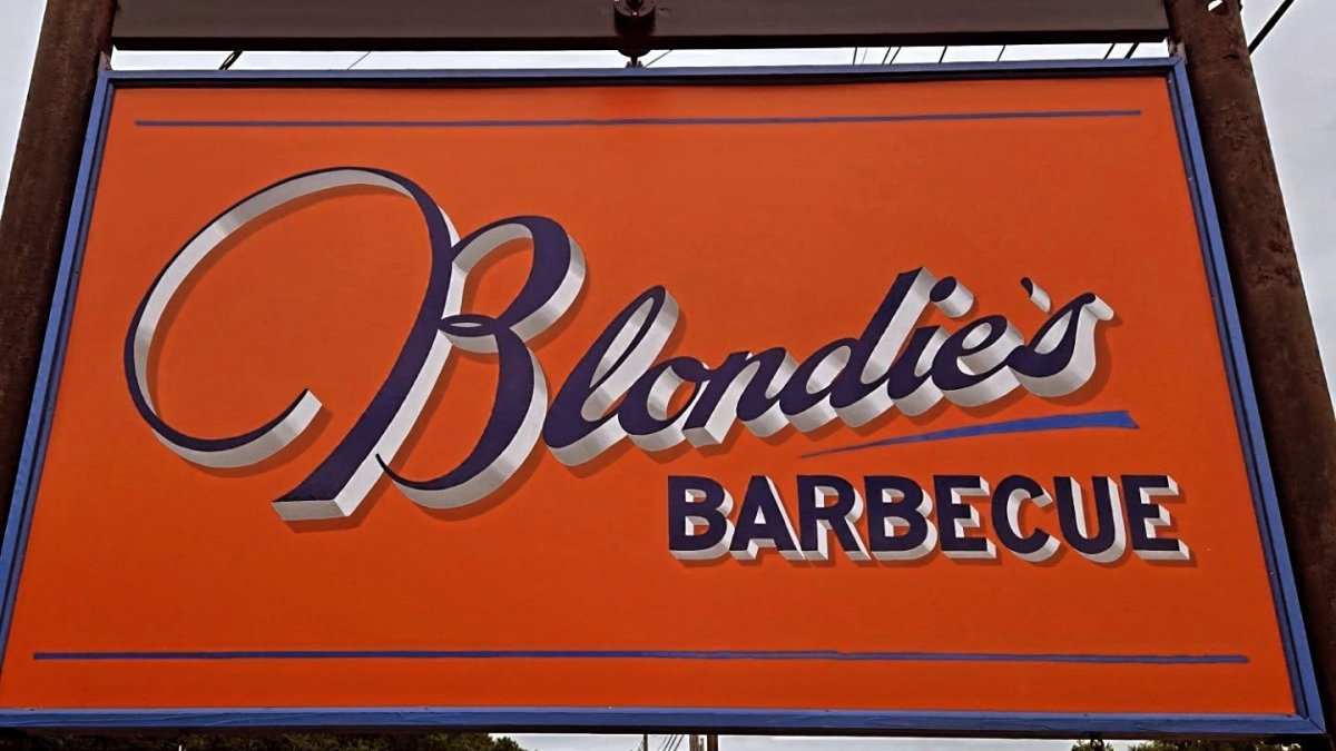 Blondie’s Barbeque opens in former Red Wing Diner space in Walpole ...
