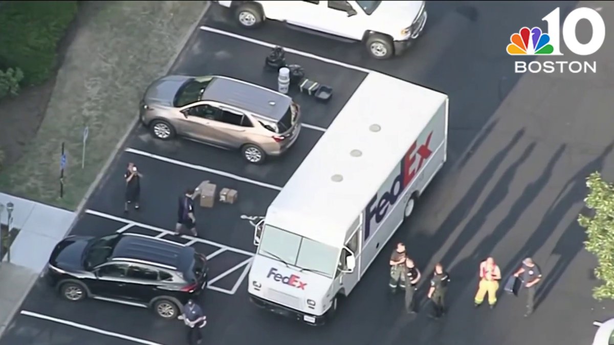 Package’s chemical leak sends FedEx driver to hospital with burns – NBC ...